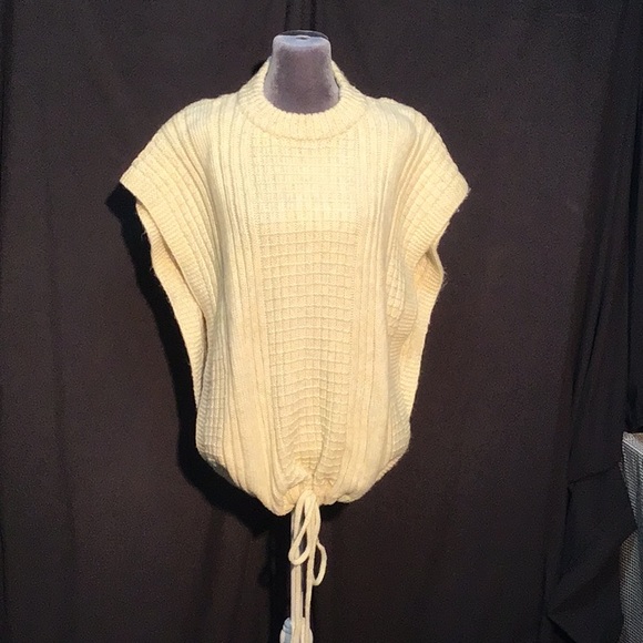 Universal Thread | Sweaters | Nwt Universal Thread Sweater Vest | Poshmark
